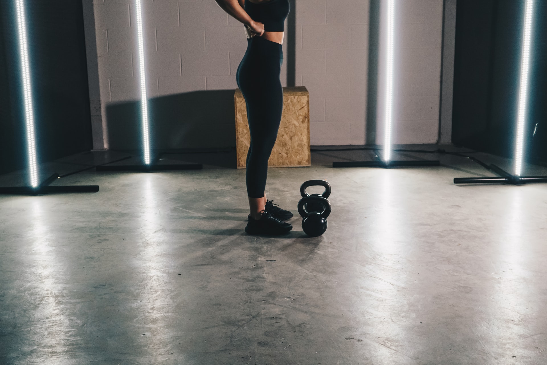 How to Lift Weights Correctly: 8 Safety Tips - Body+Mind Magazine